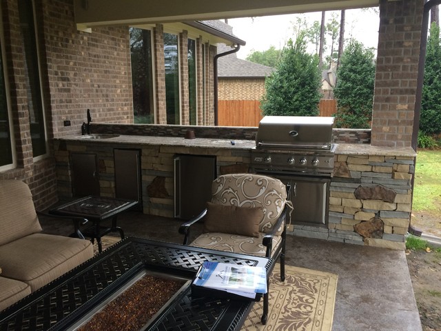 Houston Outdoor Kitchen With Unique Mix of Stone - Contemporary - Patio ...