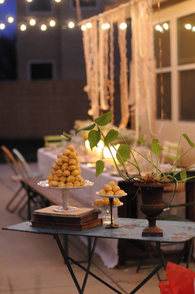 HOUZZ Holiday Contest: A Pretty Backyard DInner Party - Eclectic ...
