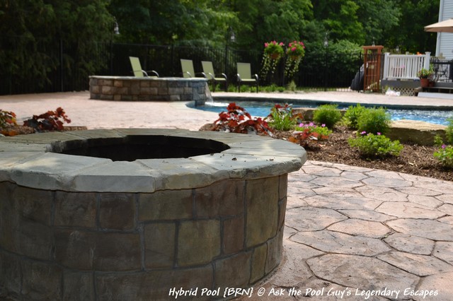 Hybrid Swimming Pool {BRN} - Classique - Terrasse et Patio - Détroit ...