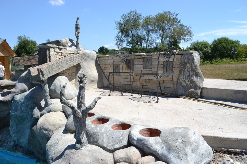 Hybrid Swimming Pool - Saline, MI - {DEV} - Traditional - Patio ...