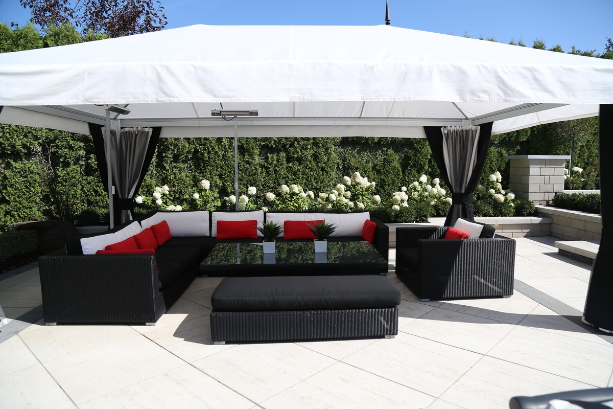 Incredible Fountainebleu in Laval, Qc - Patio - Montreal - by User | Houzz