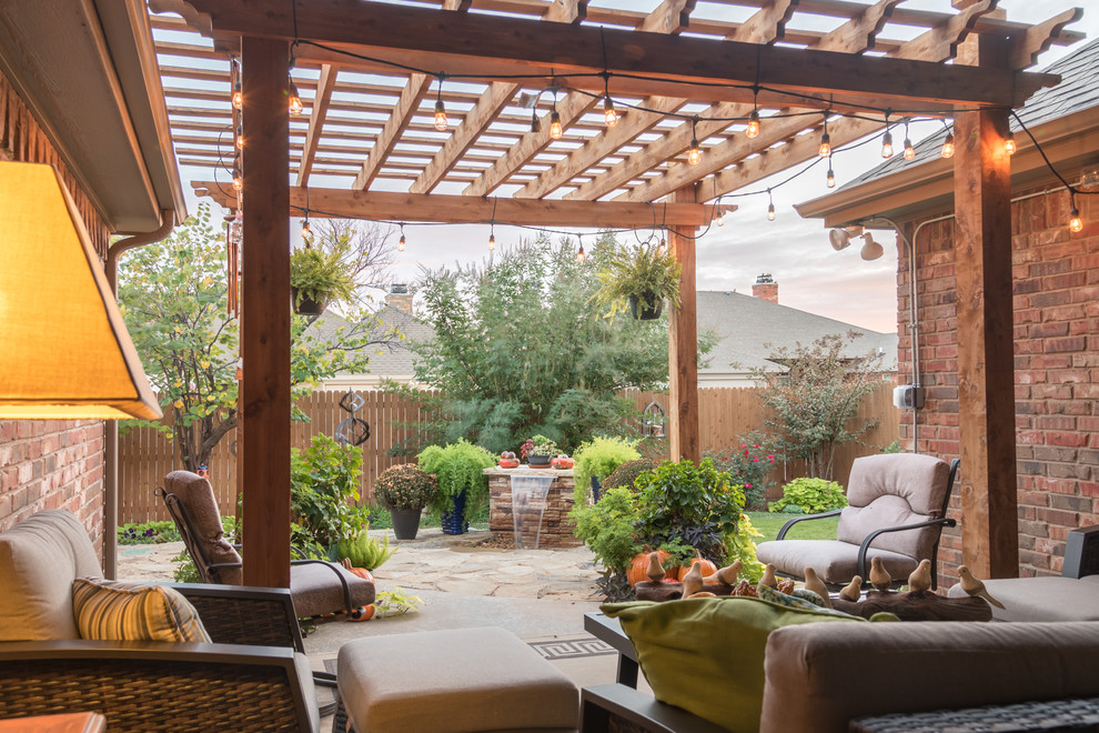 Intimate Backyard - Traditional - Patio - Austin - by Bravo Xteriors ...