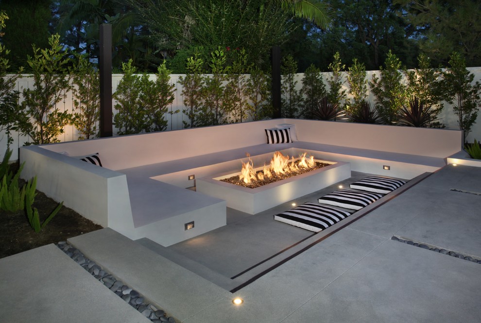 Irvine - Modern Concrete Bench with Fireplace - Modern - Patio - Orange ...
