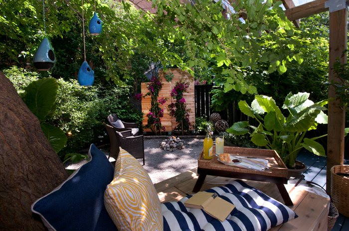 Karen's Backyard Photo Shoot - Traditional - Patio - Toronto - by Sealy ...