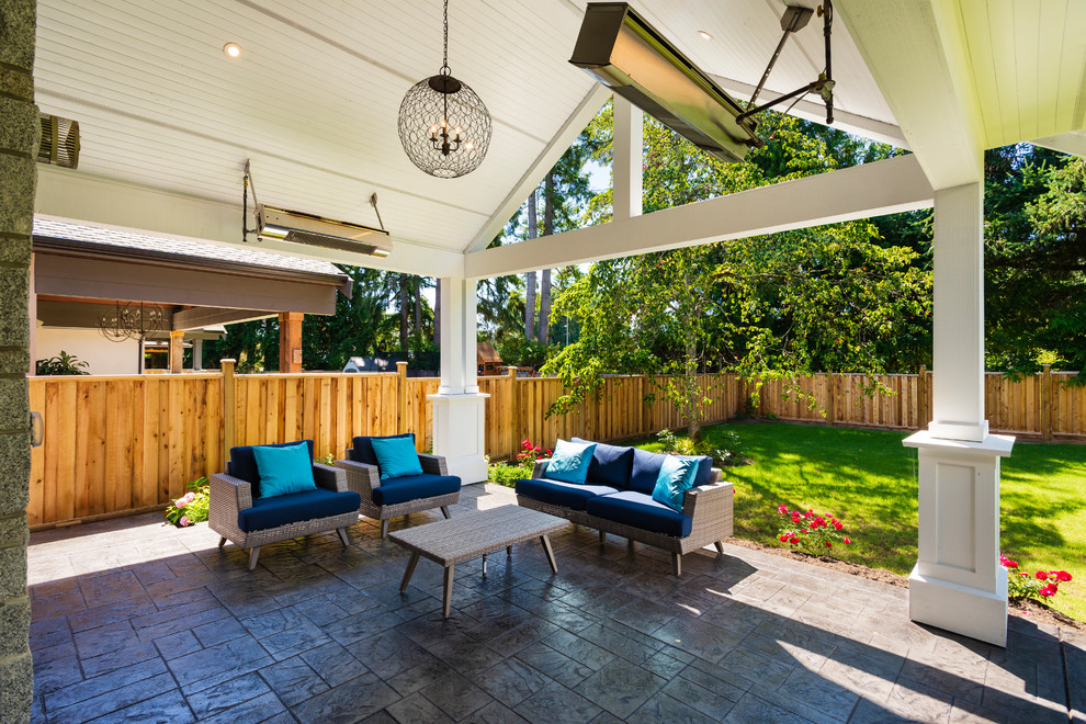 Litt Up - Traditional - Patio - Vancouver - by SGDI - Sarah Gallop ...