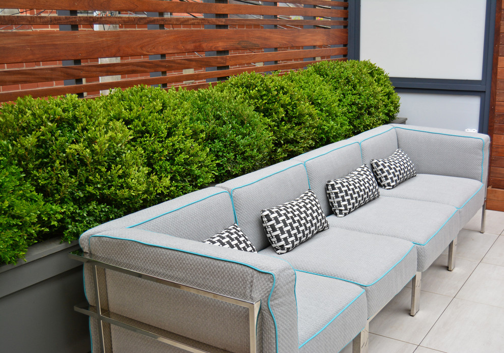 Living City Large - Contemporary - Patio - Chicago - by Topiarius, Inc ...