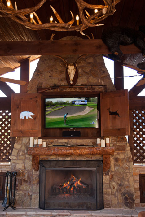 Lodge Style Outdoor Living Room - Traditional - Patio - Houston - by ...