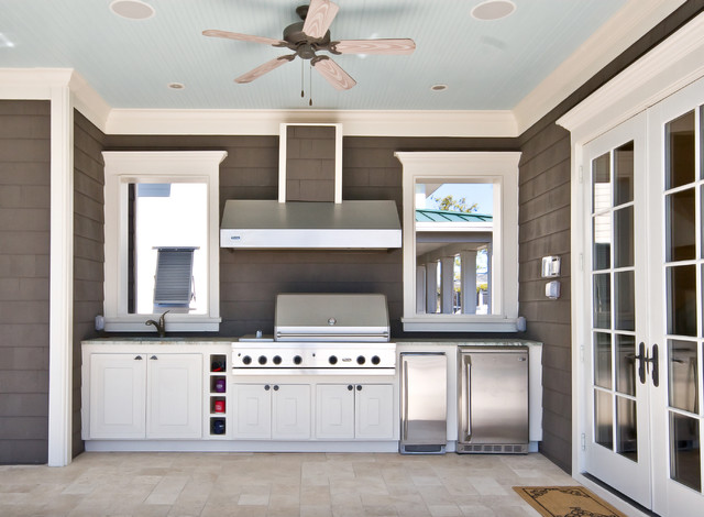 Tips for an Outdoor Kitchen That Lets You Enjoy the Party