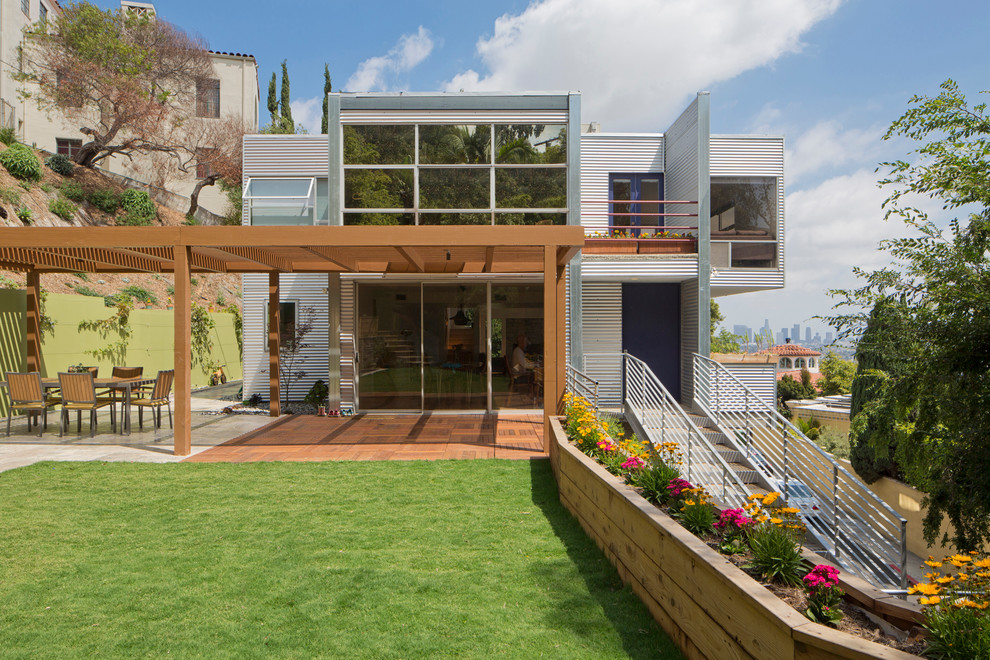 Los Feliz Modern Front Yard & Backyard - Modern - Patio - Los Angeles ...