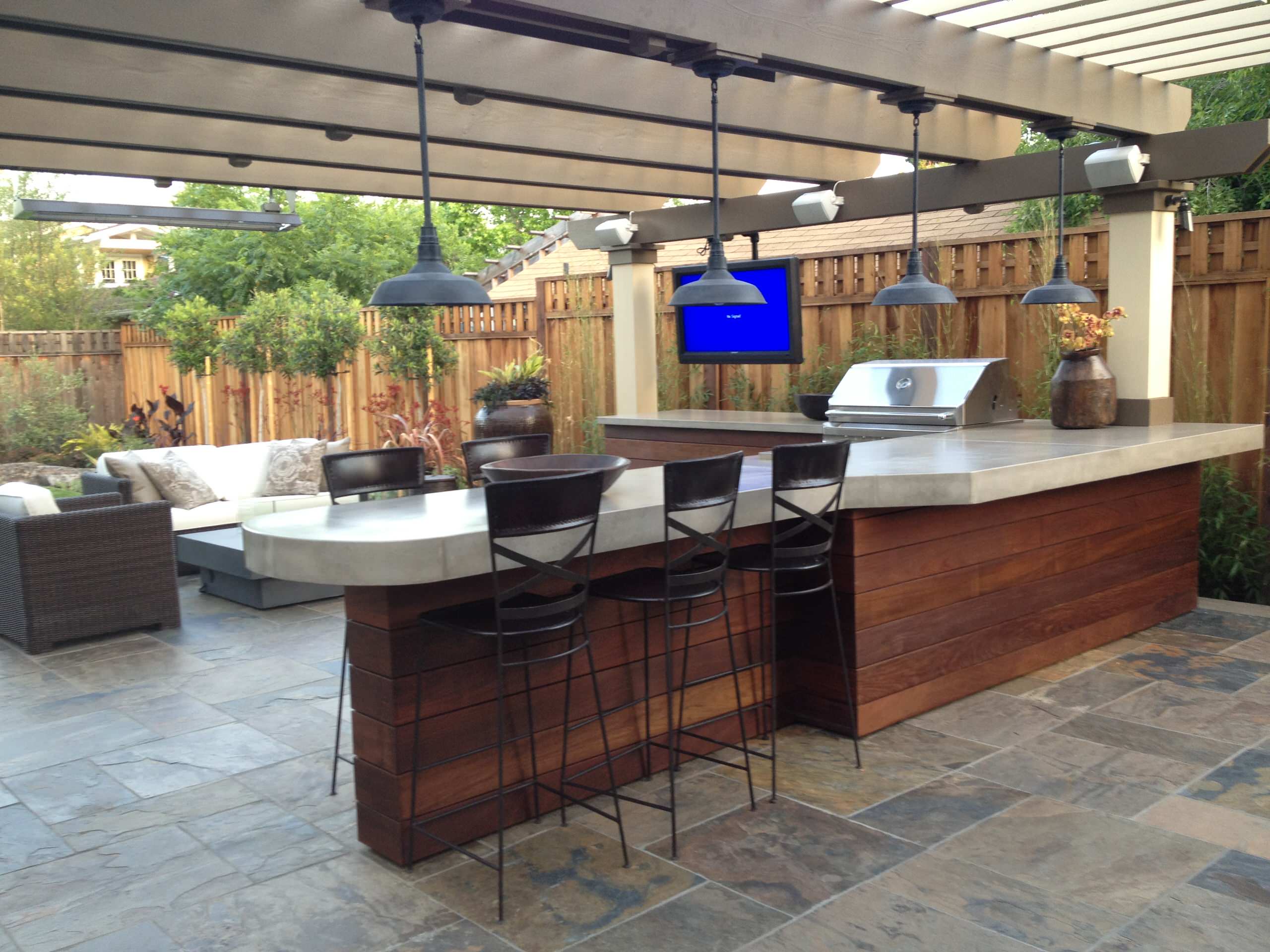 Outdoor Man Cave Designs