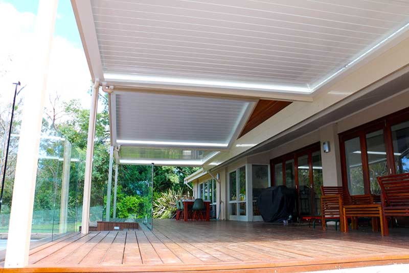 Louver Gable and flat Verandah over deck - Modern - Courtyard ...