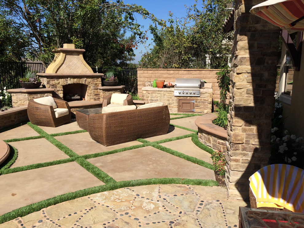 Mediterranean Tuscany Theme - Ladera Ranch - Mediterranean - Patio ...
