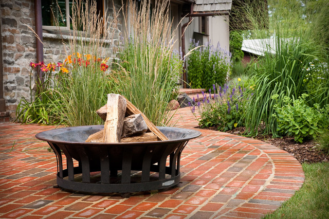 Rustic Fire Pit - Milwaukee, WI - Eclectic - Patio - Milwaukee - by ...