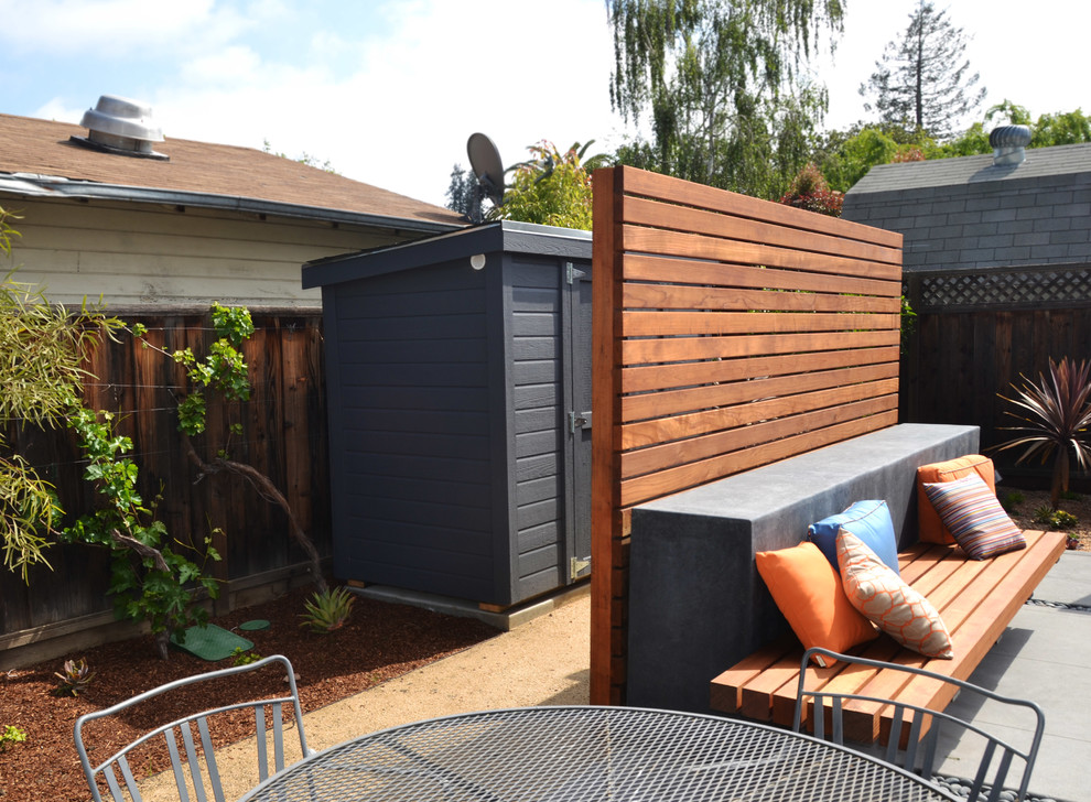 Modern Outdoor Living Room w/ Hidden Storage - Modern - Patio - San ...