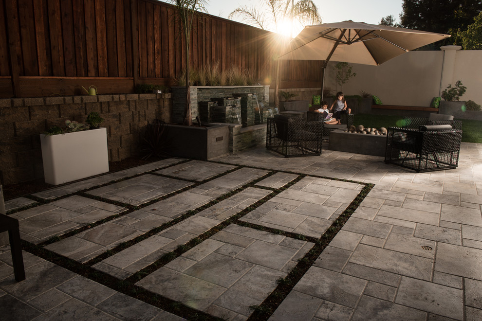 Modern peninsula backyard - Modern - Patio - San Francisco - by Better ...