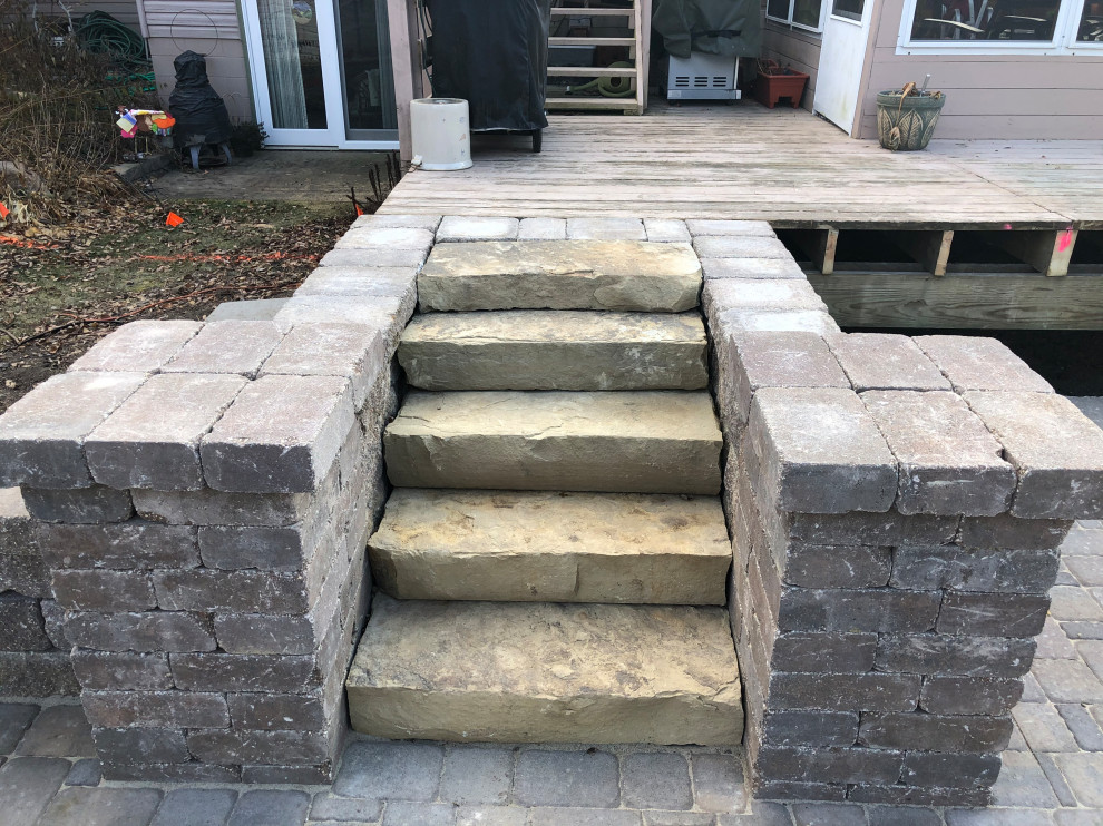 Multi-level Patio - Patio - Minneapolis - by Simons Landscaping | Houzz
