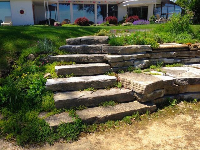 Natural Stonescape - Eclectic - Garden - Chicago - by Private Gardens ...