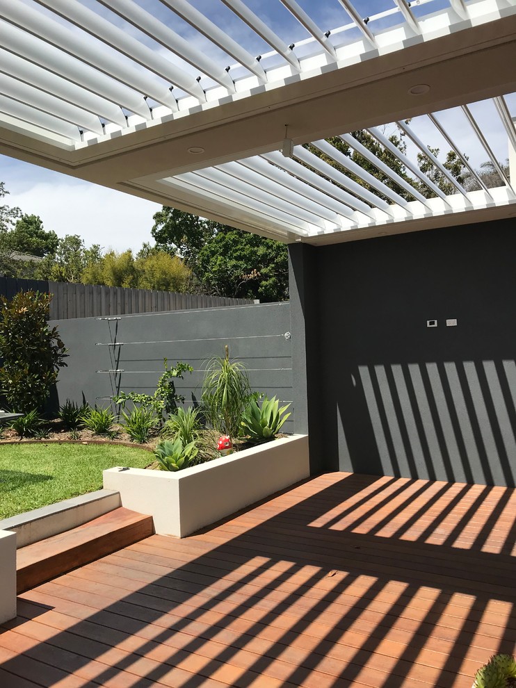 Operable Louvre roof - Modern - Patio - Melbourne - by Shade Factor | Houzz