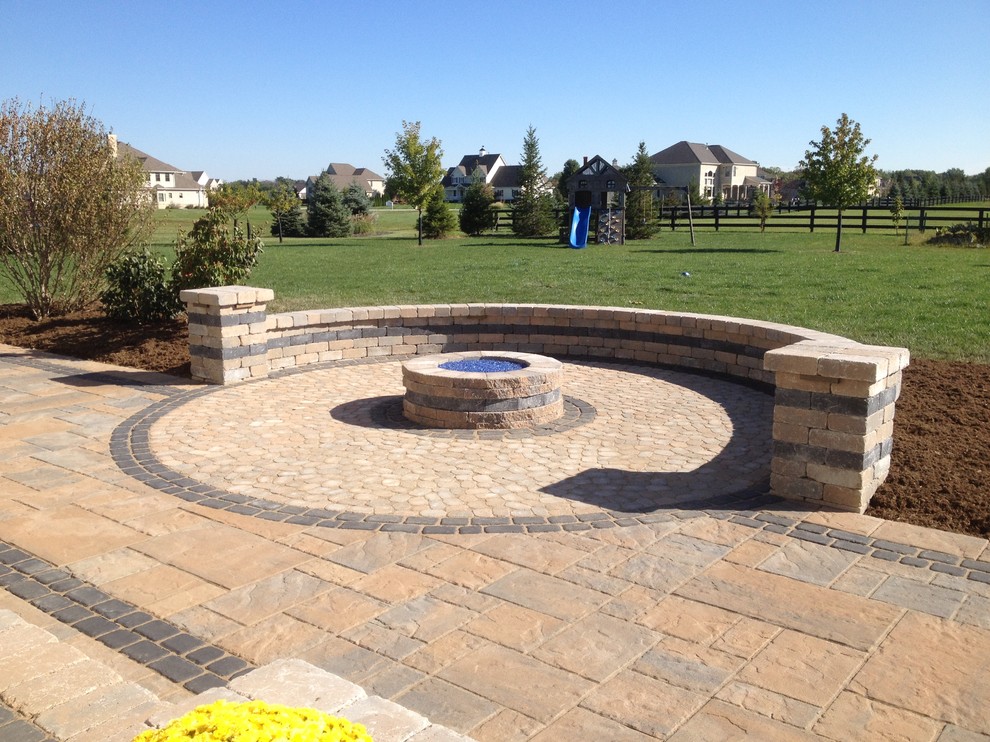 Outdoor Bar and Gas Fire Pit Outdoor Living Space - Traditional - Patio ...