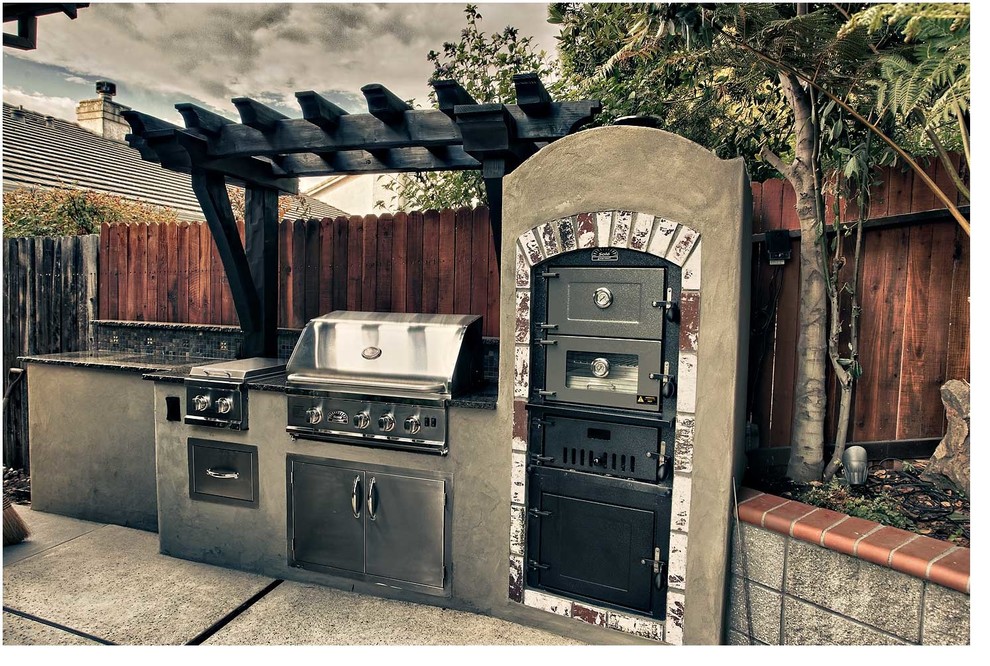 Outdoor Barbeque - Traditional - Patio - Sacramento | Houzz