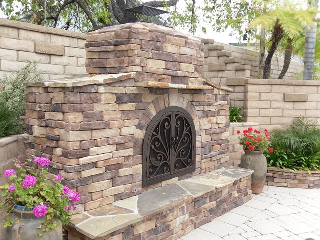 Outdoor Fireplace Gate - Classique Chic - Terrasse et Patio - San Diego ...
