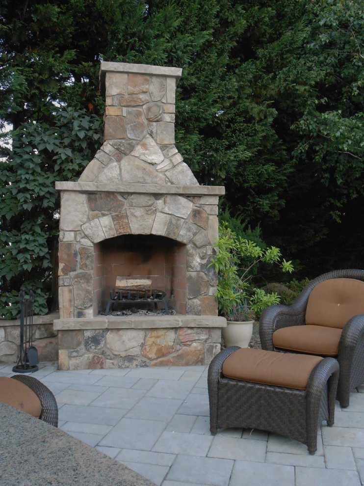 Outdoor Fireplace w Arch & Keystone - Traditional - Patio - DC Metro ...