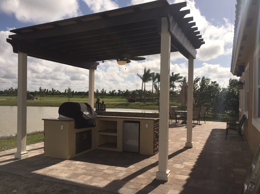 Outdoor Kitchen - Traditional - Patio - Miami - by Broward Landscape ...