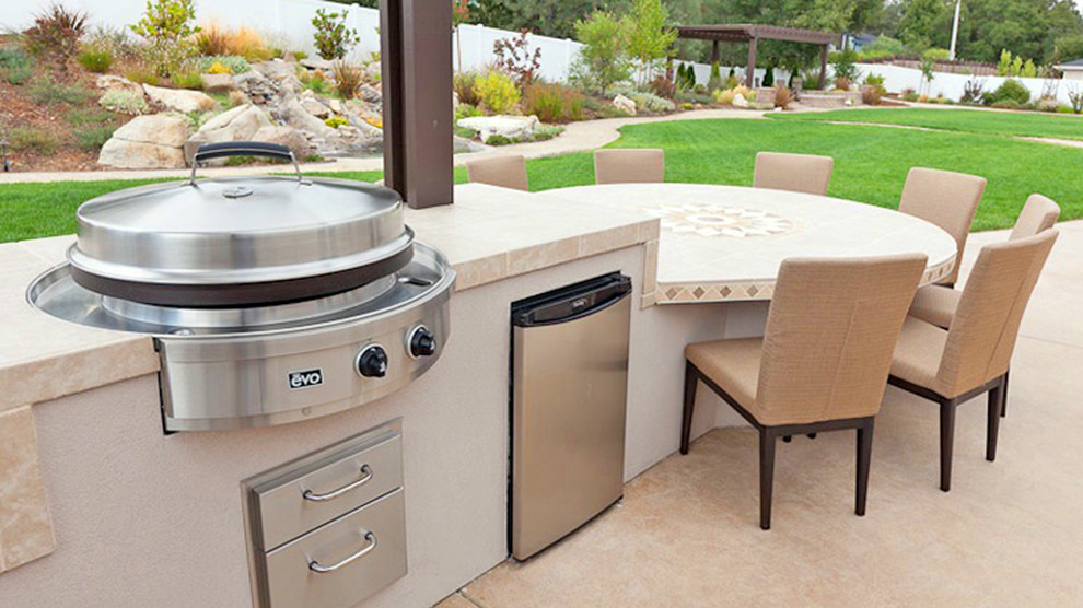 Outdoor Kitchen Installations with Evo Circular Cooktop - Traditional ...