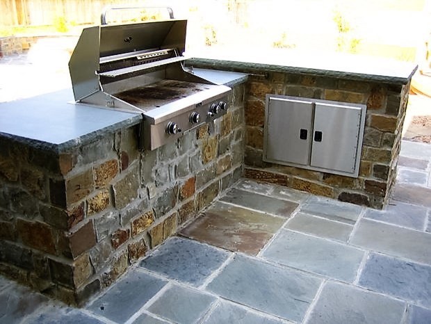 Outdoor Kitchen Outdoor Cooking Center - Traditional - Patio - Kansas ...