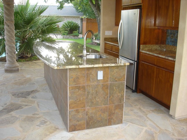 Outdoor Kitchen - Tile Back Splash, Bar Tile, Granite Counter ...