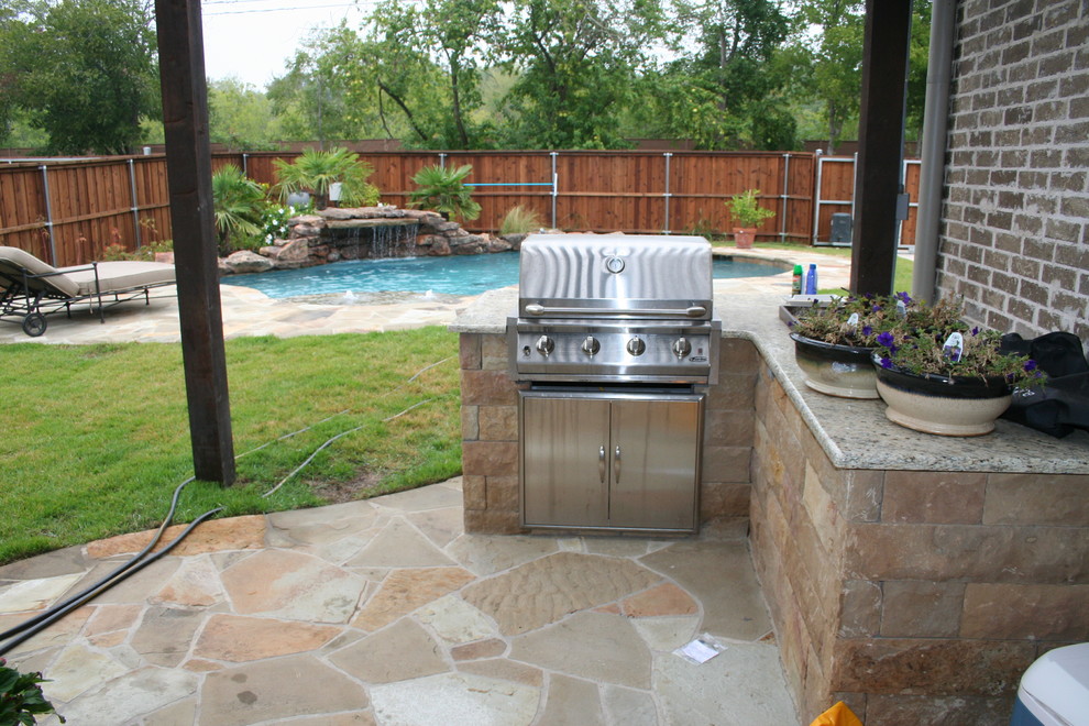 Outdoor Kitchens-Pergolas - Classique - Terrasse et Patio - Dallas ...