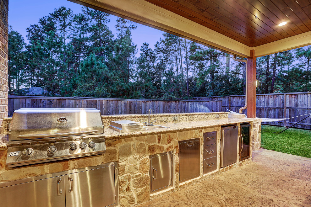 Outdoor Kitchens - Patio - Houston - by TCP Custom Outdoor Living | Houzz