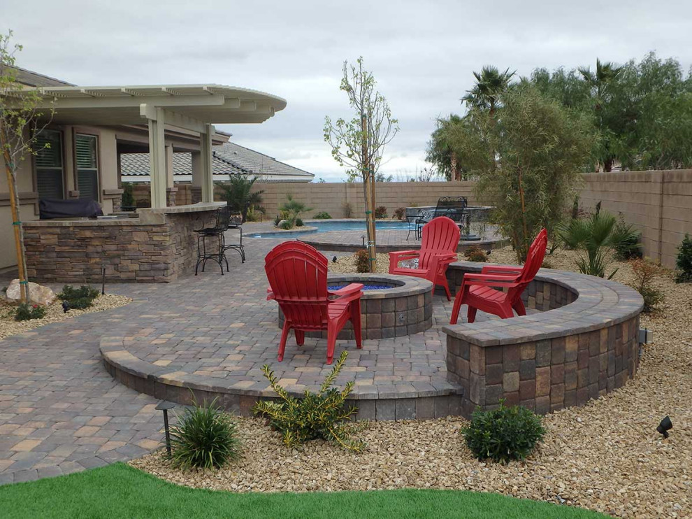 Outdoor Living - Traditional - Patio - Las Vegas - by Green O' Aces ...