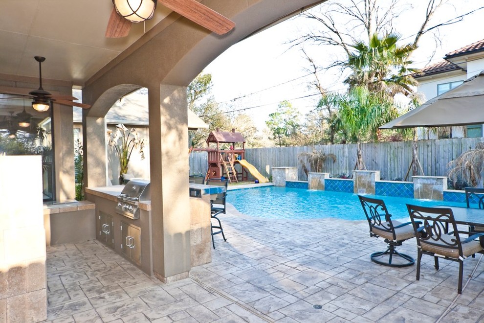 Outdoor Living - Traditional - Patio - Houston - by JMC Designs llc | Houzz