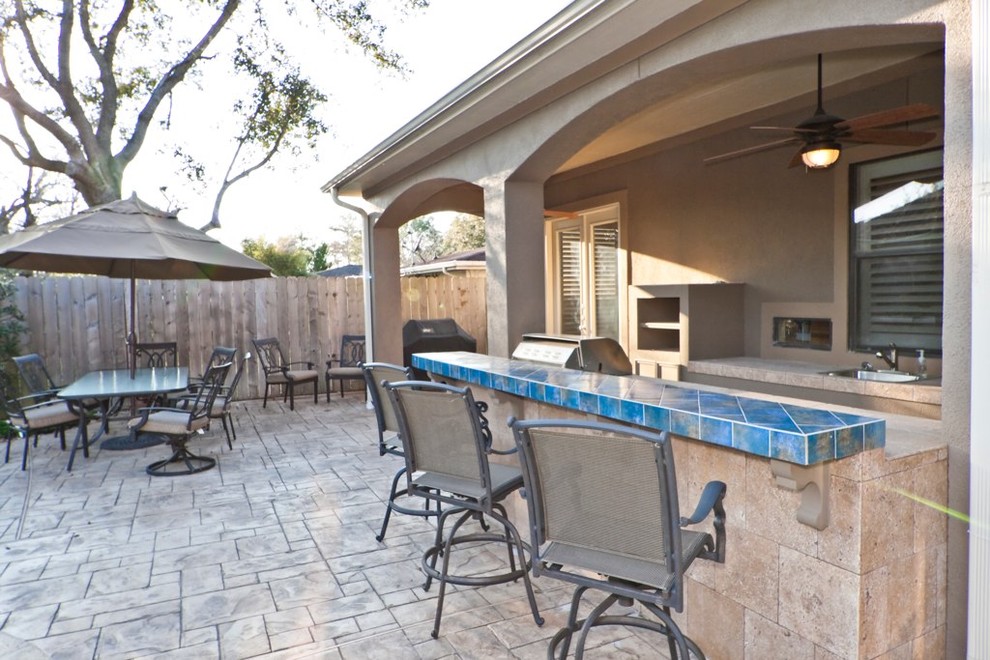 Outdoor Living - Mediterranean - Patio - Houston - by JMC Designs llc | Houzz