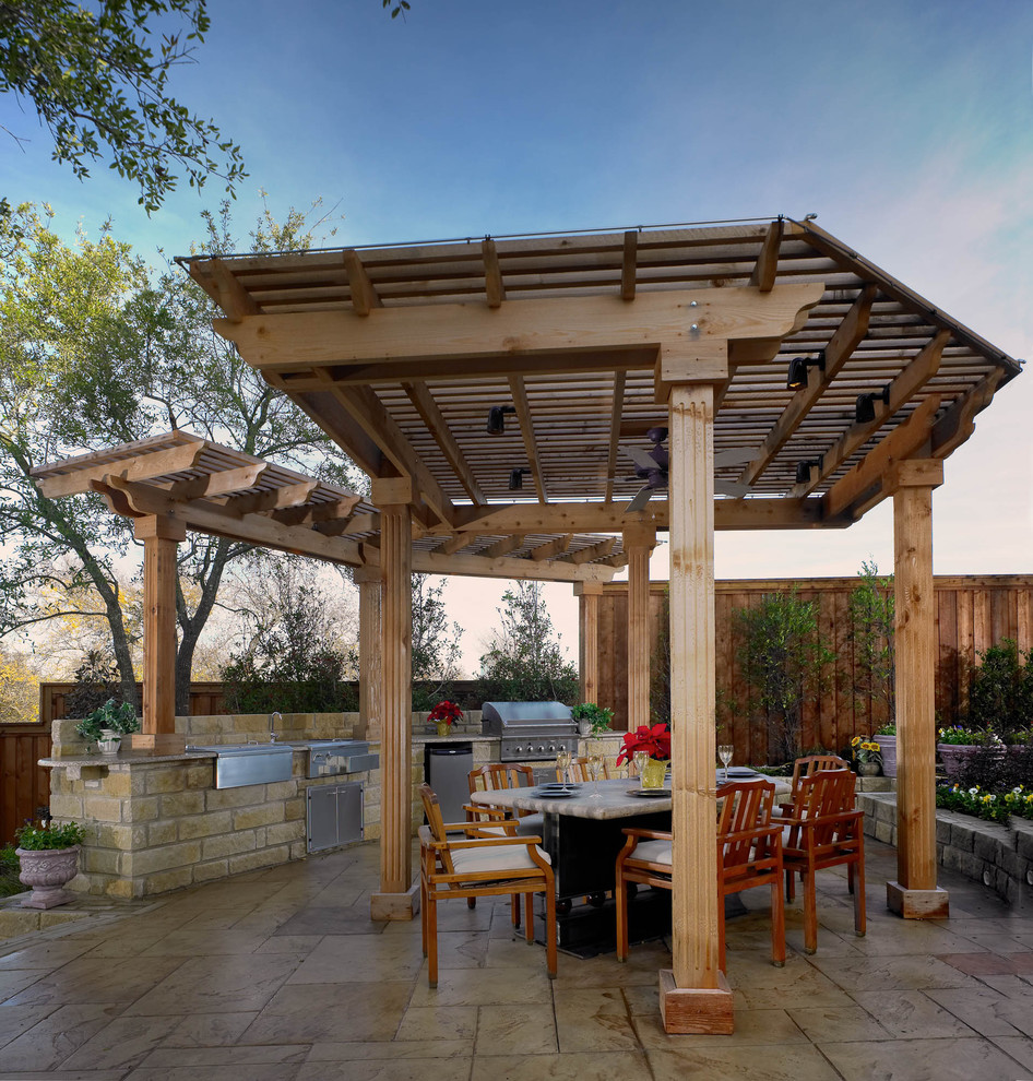 Outdoor Living - Contemporary - Patio - Dallas - by Platinum Homes by ...