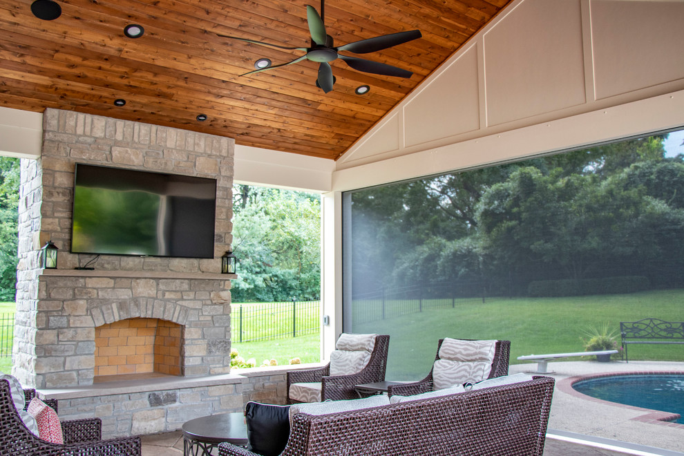 Outdoor living Space with Retractable Screen Wall - Patio - St Louis ...