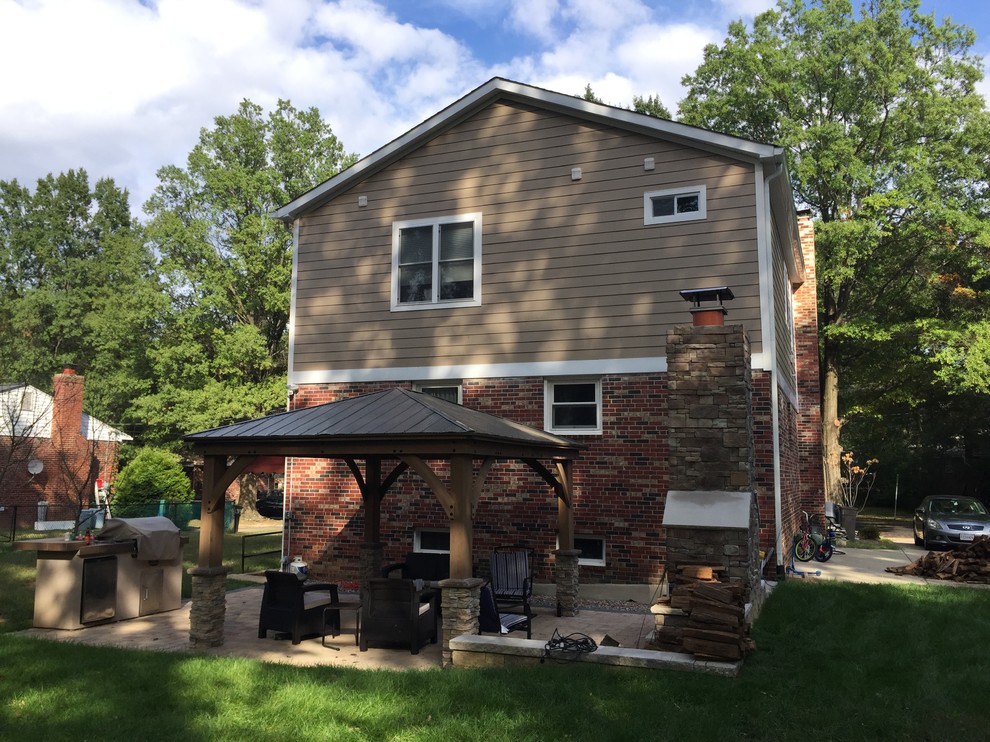 Overhaul Converts Classic Rambler to A Modern Yet Classic Family Home ...