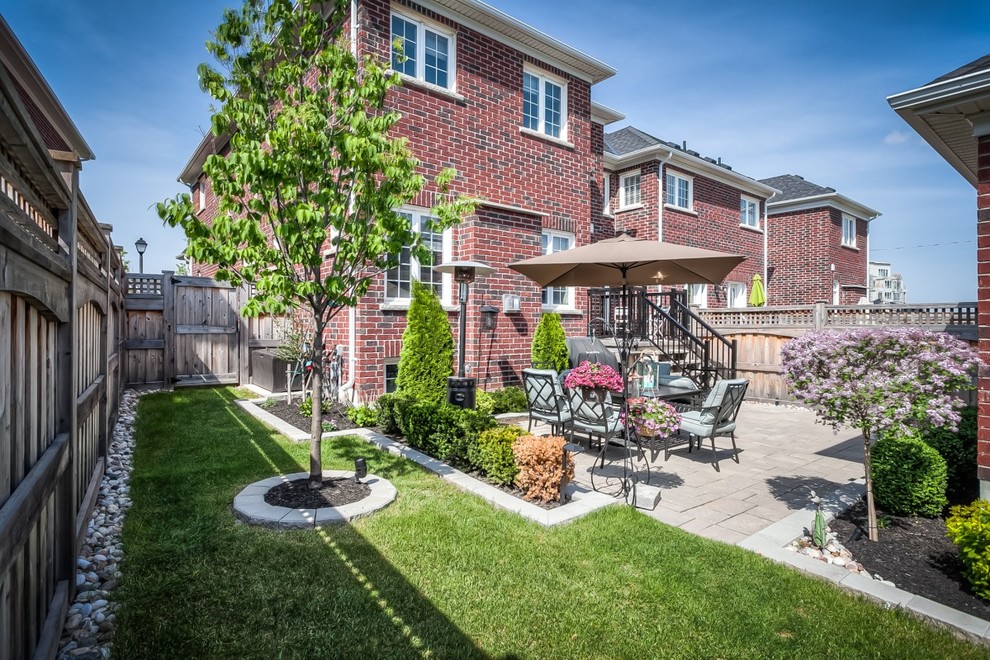 Patio/Courtyard - Contemporary - Patio - Toronto - by Intrinsic Studio ...