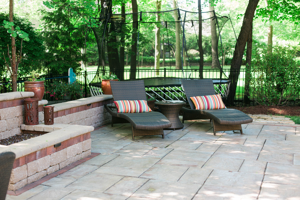 Patio - Traditional - Patio - Chicago - by Montano's Landscaping | Houzz