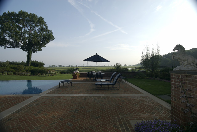 Patios and terraces - Traditional - Patio - New York - by The Laurel ...