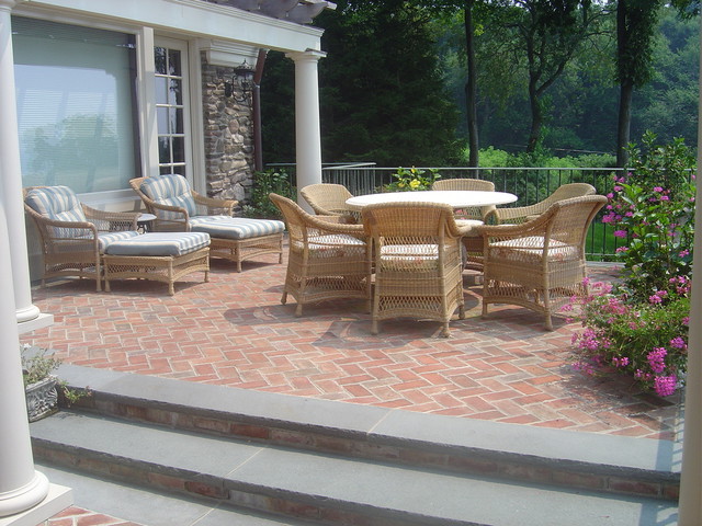 Patios and terraces - Traditional - Patio - New York - by The Laurel ...