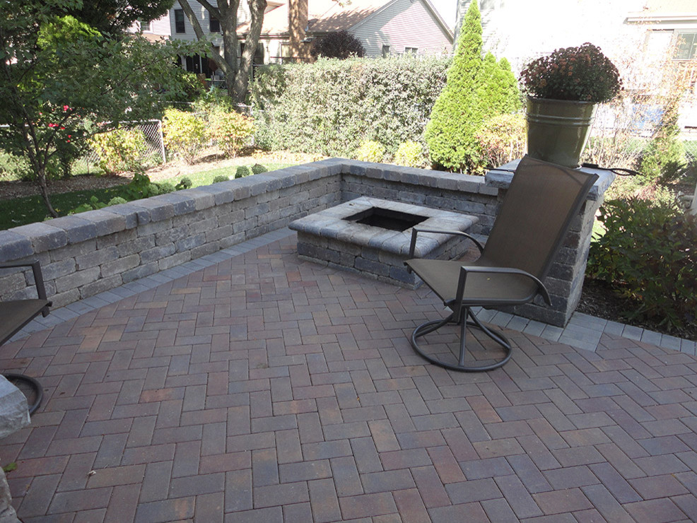 Patios - Traditional - Patio - Chicago - by PaveStone Brick Paving Inc ...
