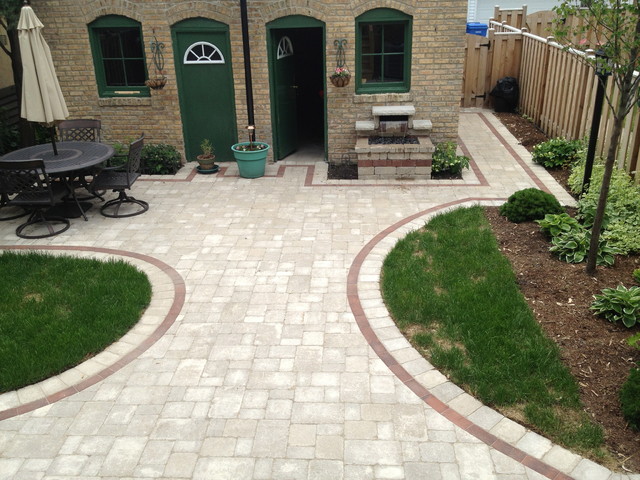 Paver Patio & Water Feature, Ravenswood, Chicago - Terrasse et Patio ...