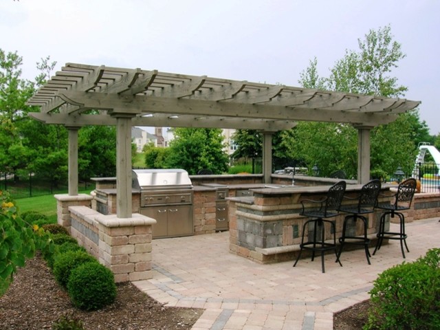 Pergolas and Ramadas - Traditional - Patio - Chicago - by Beary ...