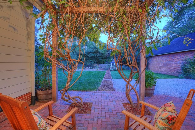 QUEEN ANNE COTTAGE BEFORE & AFTER - Traditional - Patio - Richmond - by ...