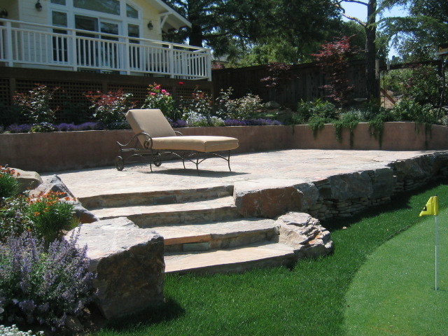 Back Yard Raised Platform Square Garden Design: 6 Smart Tips For A