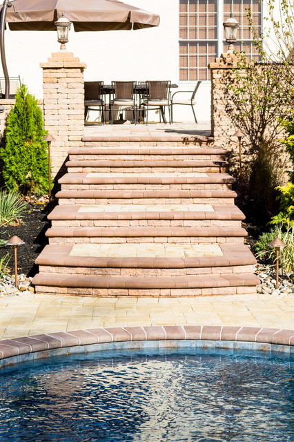 Raised Stone Bond Beam & Raised Spa Pool - Traditional - Patio - New ...