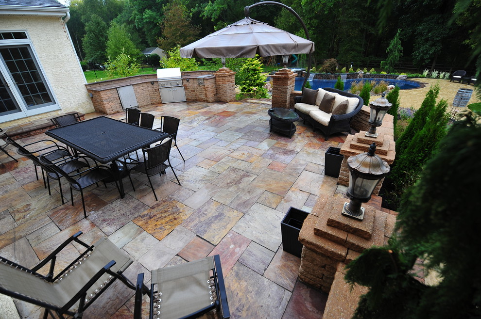 Raised Stone Bond Beam & Raised Spa Pool - Traditional - Patio - New ...