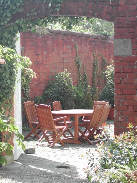 Reconstruction of Traditional Coach House Reusing Original Materials ...